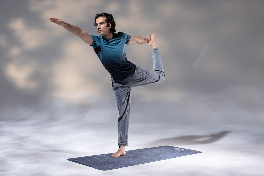 Yoga Classes Near You | Vinyassa, Hatha & Yin | David Lloyd Clubs