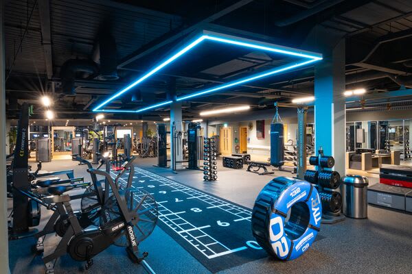 Gym with swimming pool in Kingston | Health Club | David Lloyd Clubs